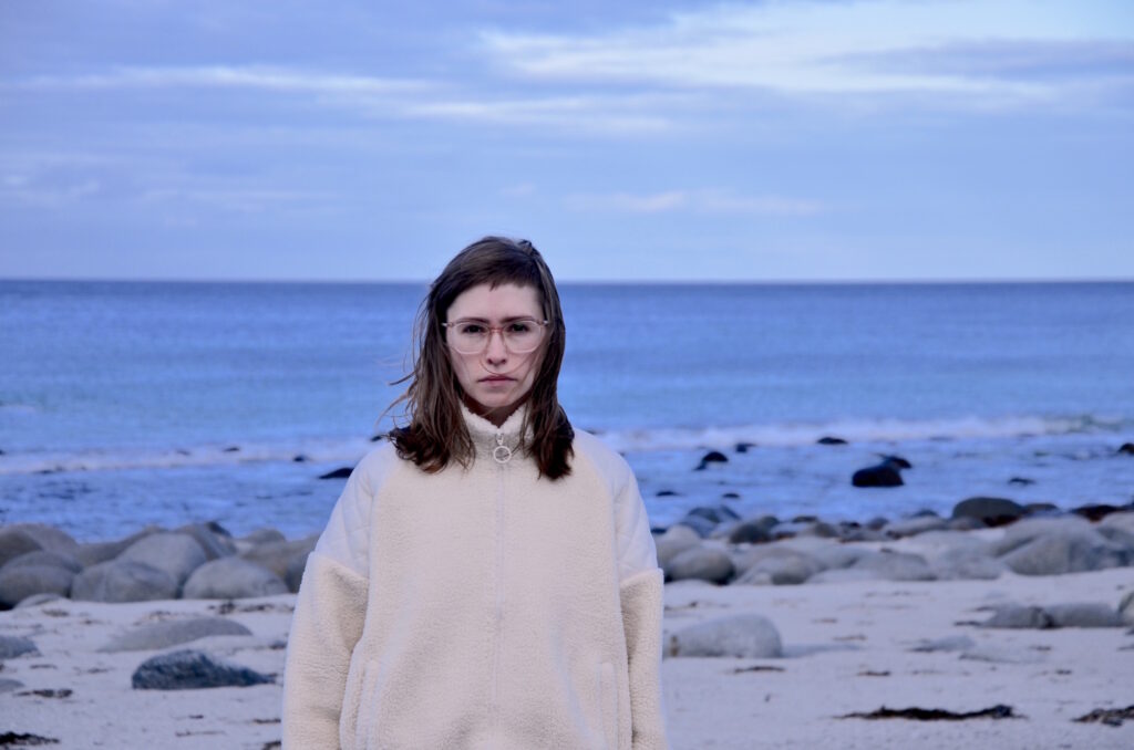 Nominert til Årets verk: "Two Sides of the River" av Tine Surel Lange ...